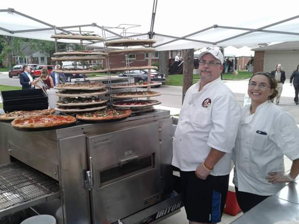 Photo Gallery – Outdoor Pizza On Site
